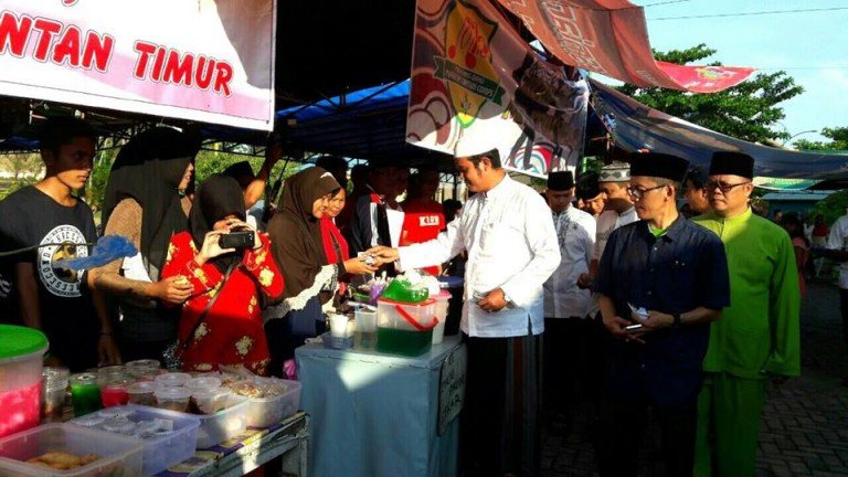 Bupati Bintan Kunjungi Bazar Ramadhan di Kawasan Relief Antam Kijang ...
